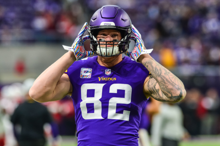 Kyle Rudolph 2022 – Net Worth, Girlfriend, Salary & Contract