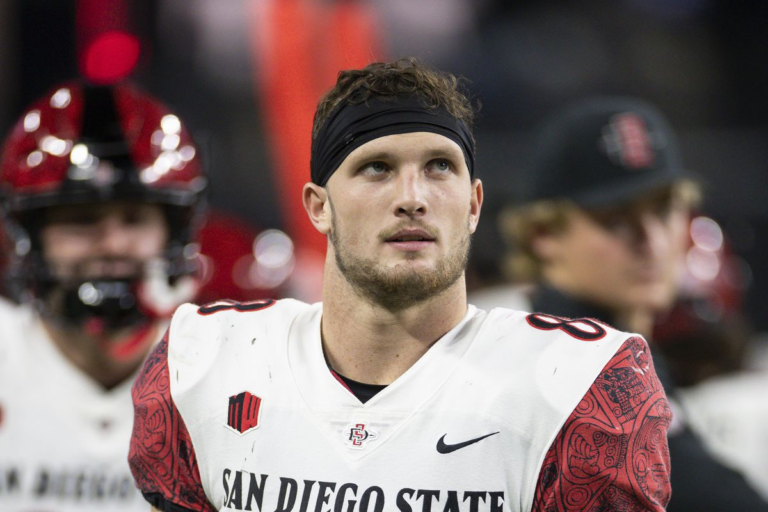 Daniel Bellinger 2022 – Net Worth, Girlfriend, Salary & Contract